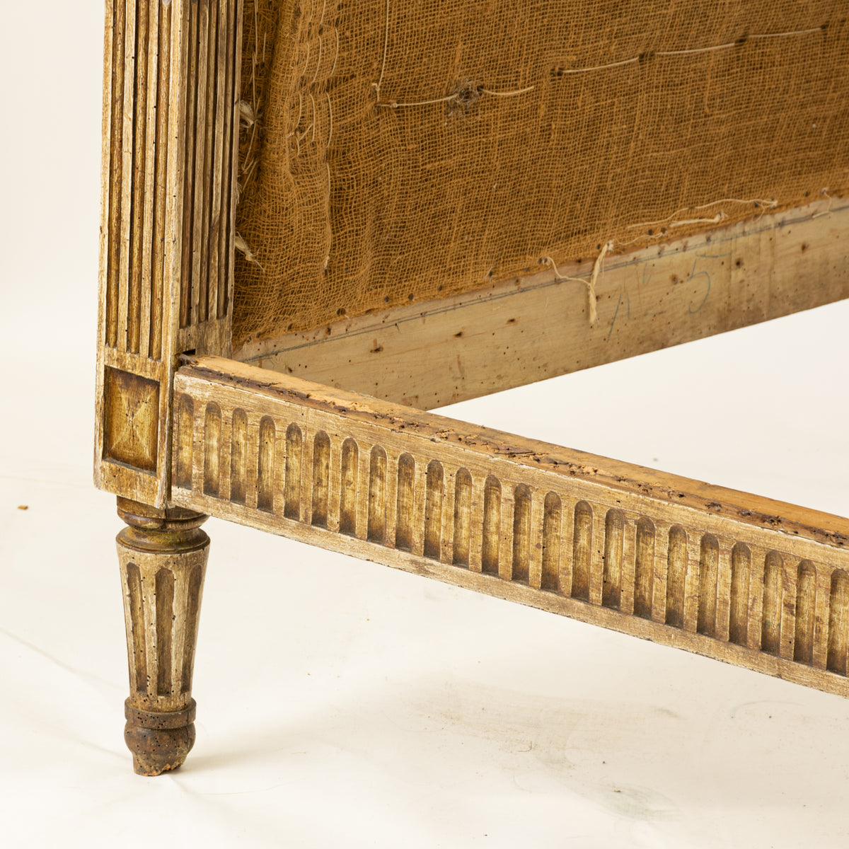 A 20th Century Neo Classic Painted Day Bed – The Vault Sydney